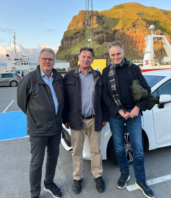 Helgi Ólafsson kominn á heimaslóðir | Skak.is